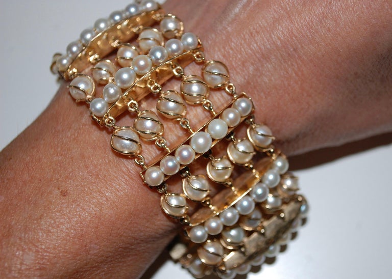Vintage Heavy 14k Gold Bracelet with Natural Pearls For Sale at 1stDibs