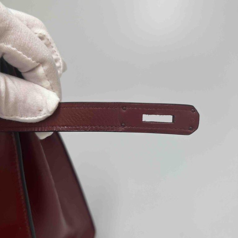 Vintage HERMES Kelly 32 sellier in Red H box leather For Sale at 1stDibs