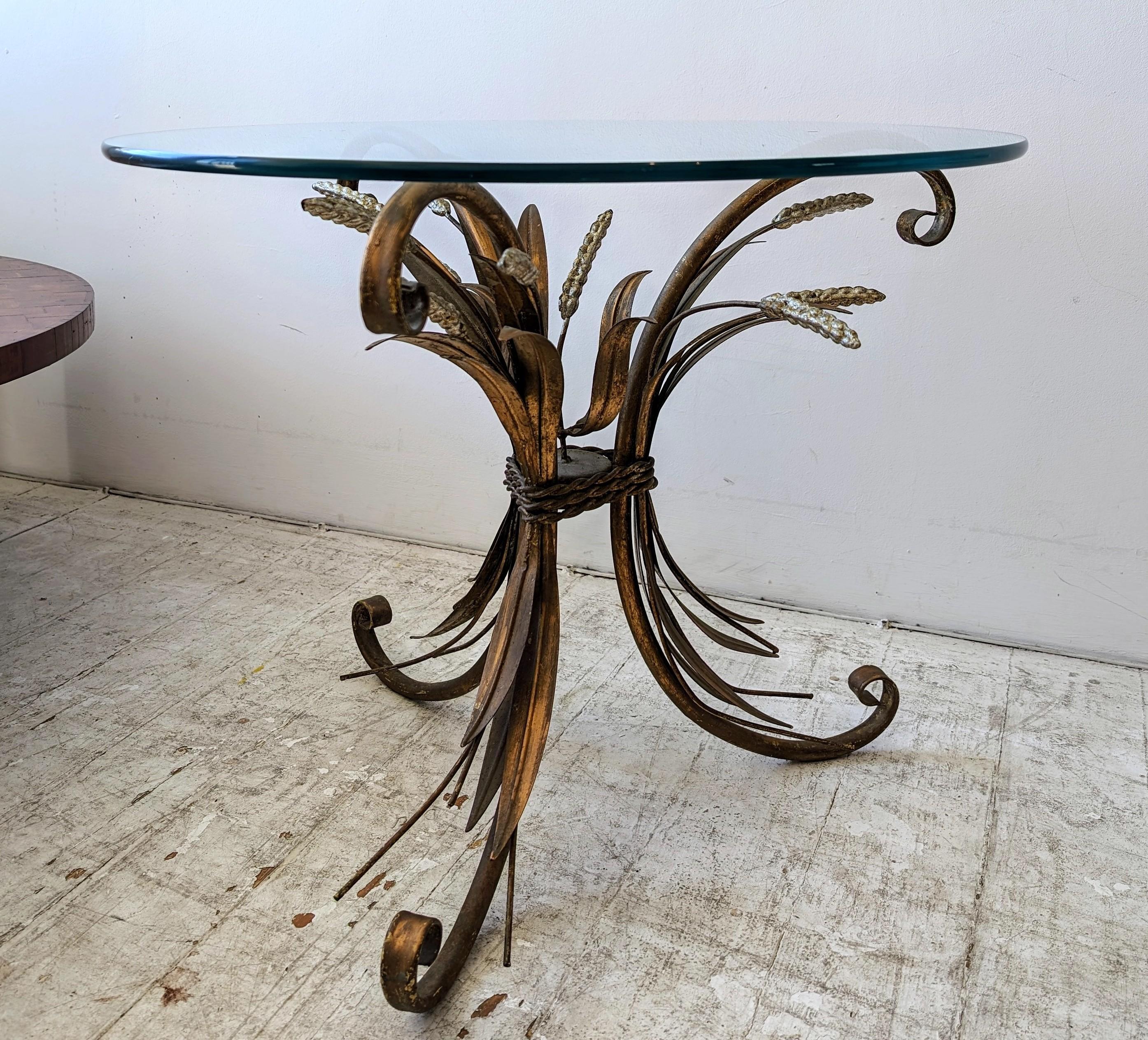 Vintage Hollywood Regency gilt metal wheatsheaf coffee or side table ...