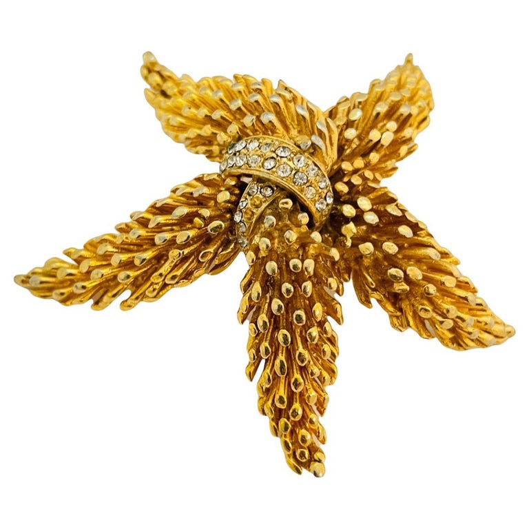 Vintage huge gold starfish brooch with rhinestones For Sale at 1stDibs