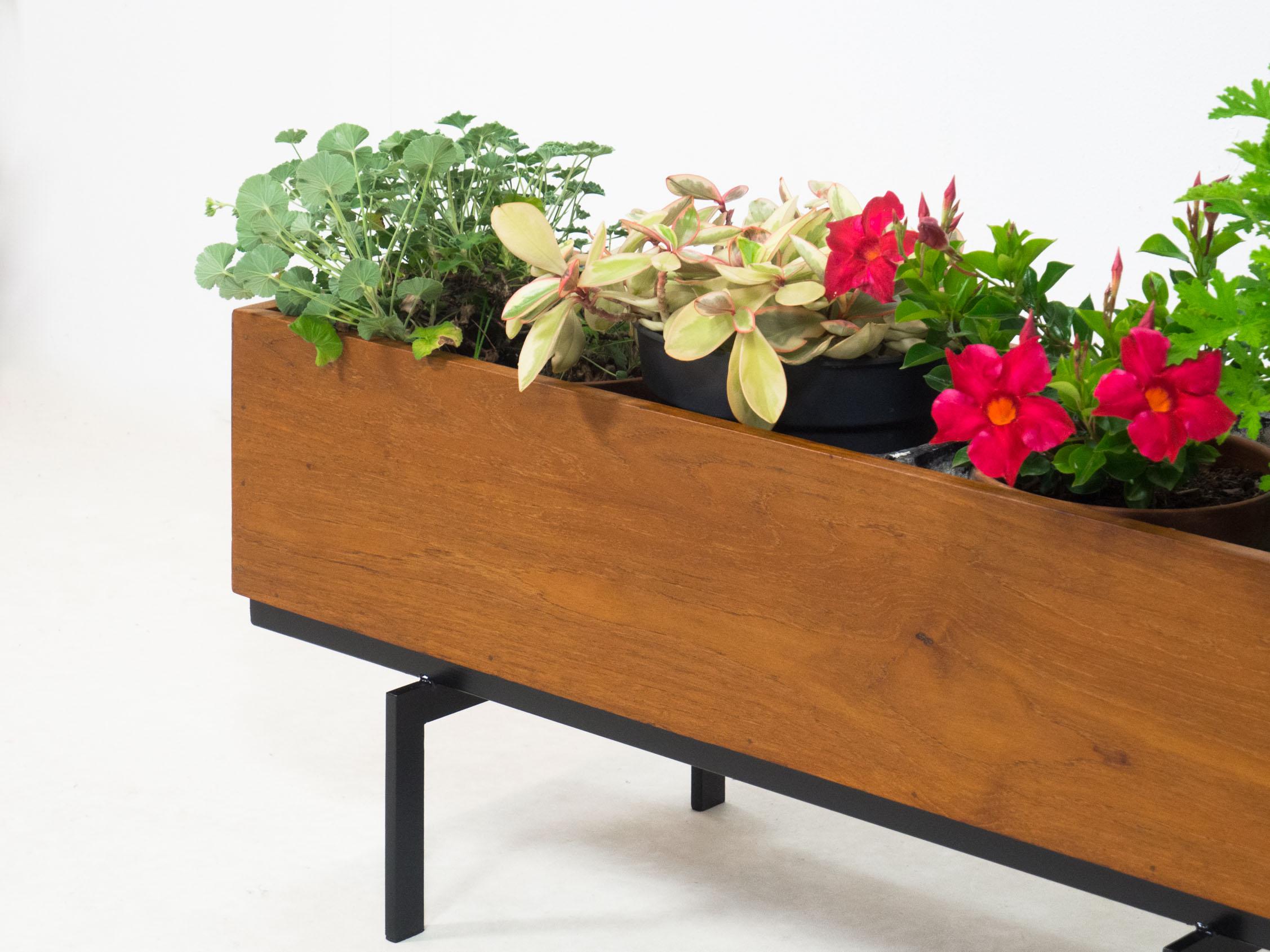 Vintage huge XXL solid teak planter For Sale at 1stDibs