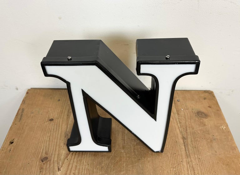 Vintage Illuminated Letter N, 1970s For Sale at 1stDibs