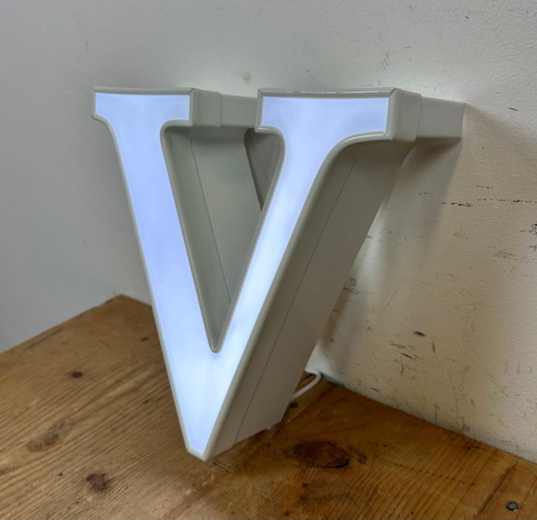 Vintage Illuminated Letter v, 1980s For Sale at 1stDibs
