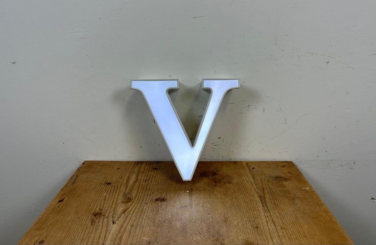 Vintage Illuminated Letter v, 1980s For Sale at 1stDibs