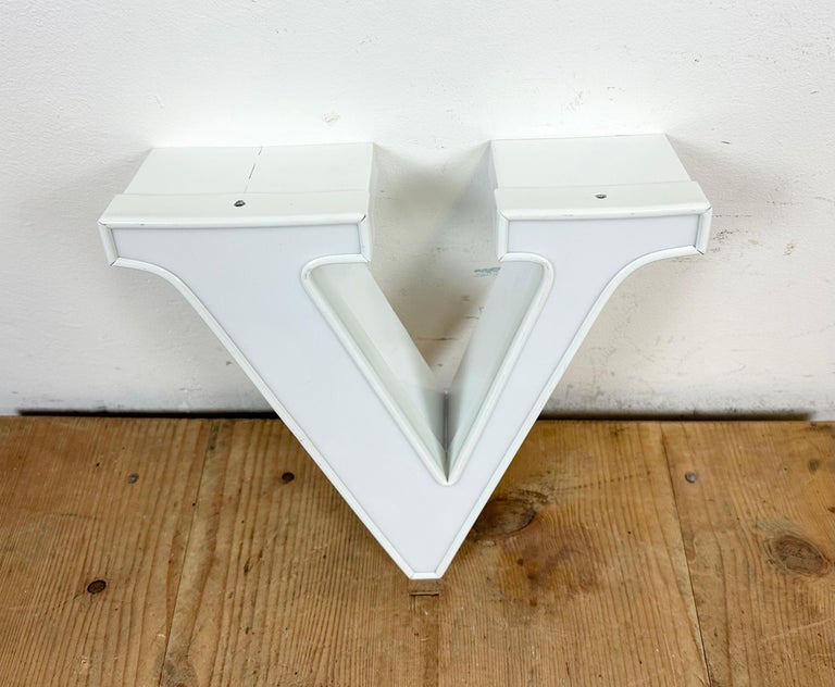 Vintage Illuminated Letter v, 1980s For Sale at 1stDibs