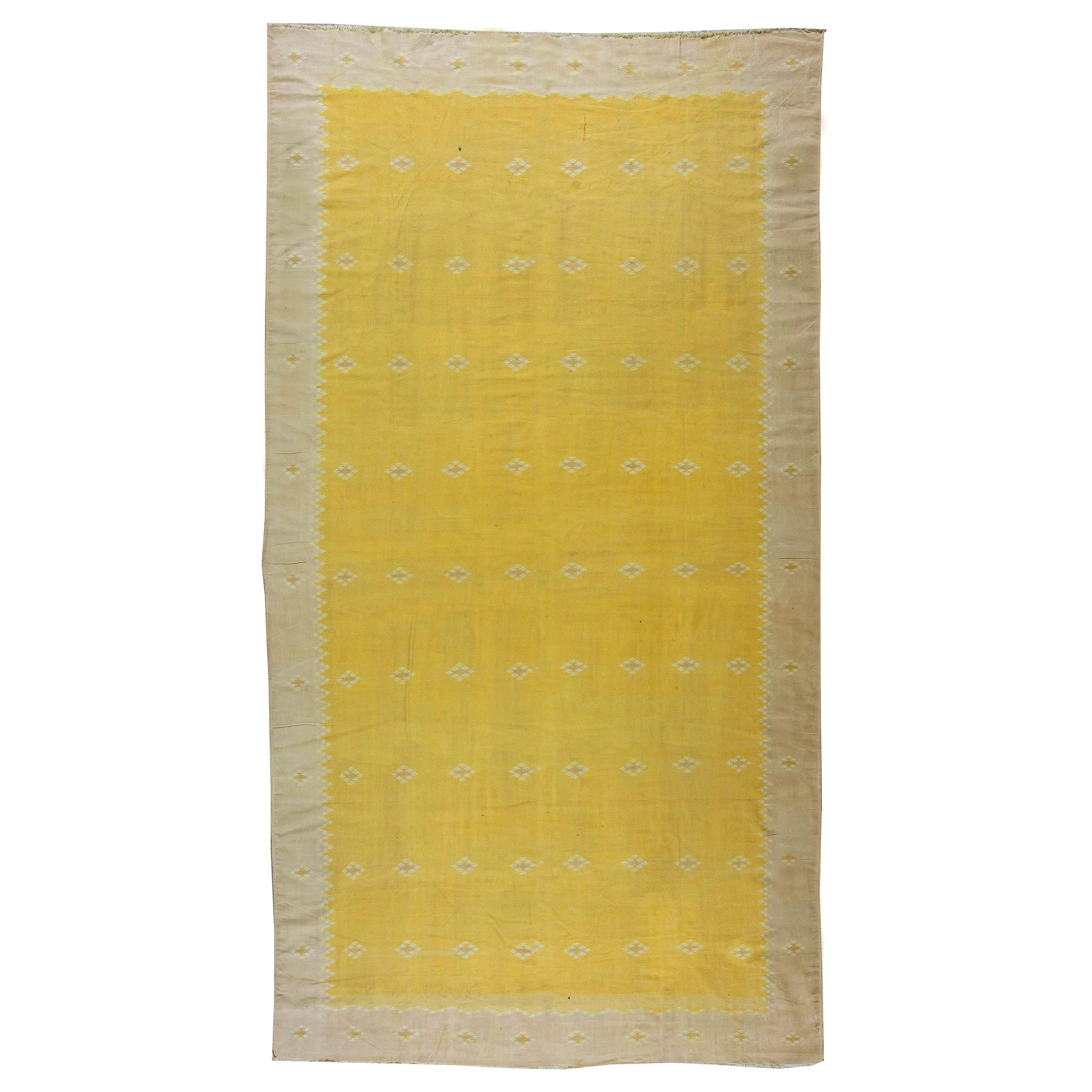 Vintage Dhurrie Rug at 1stdibs