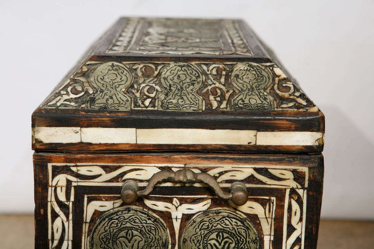 Vintage Inlaid Moroccan Box For Sale at 1stDibs