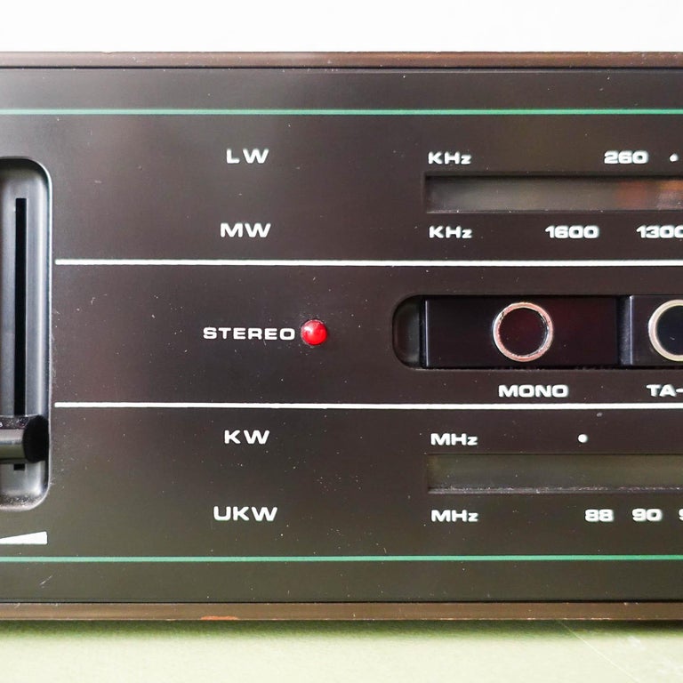 Vintage Intel Stereo Anlage, 1970's For Sale at 1stDibs