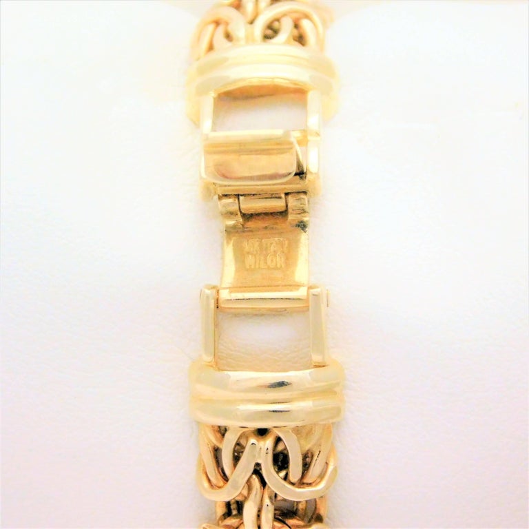 Vicence Ladies yellow gold Vintage quartz Wristwatch at 1stDibs