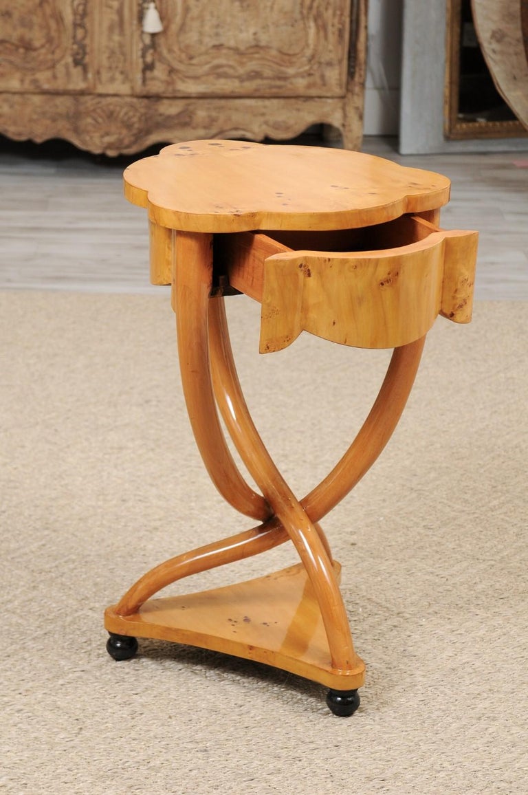 Vintage Italian 1940s Burl Wood Side Table with Clover-Shaped Top and ...