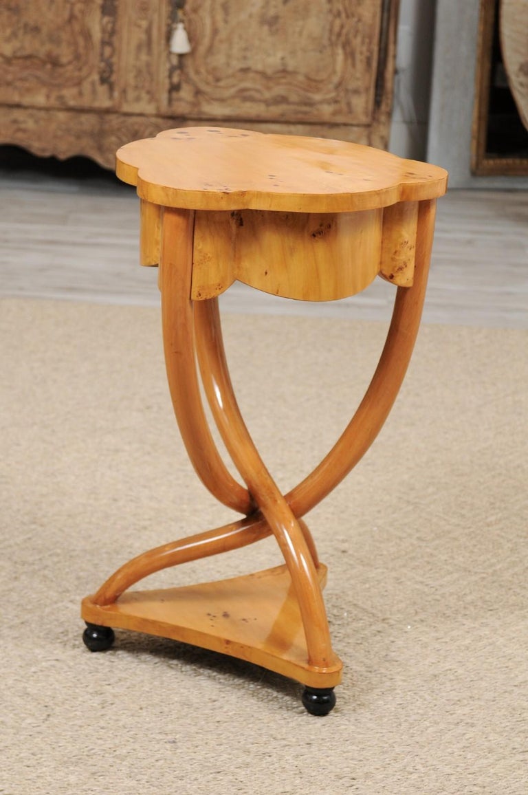 Vintage Italian 1940s Burl Wood Side Table with Clover-Shaped Top and ...
