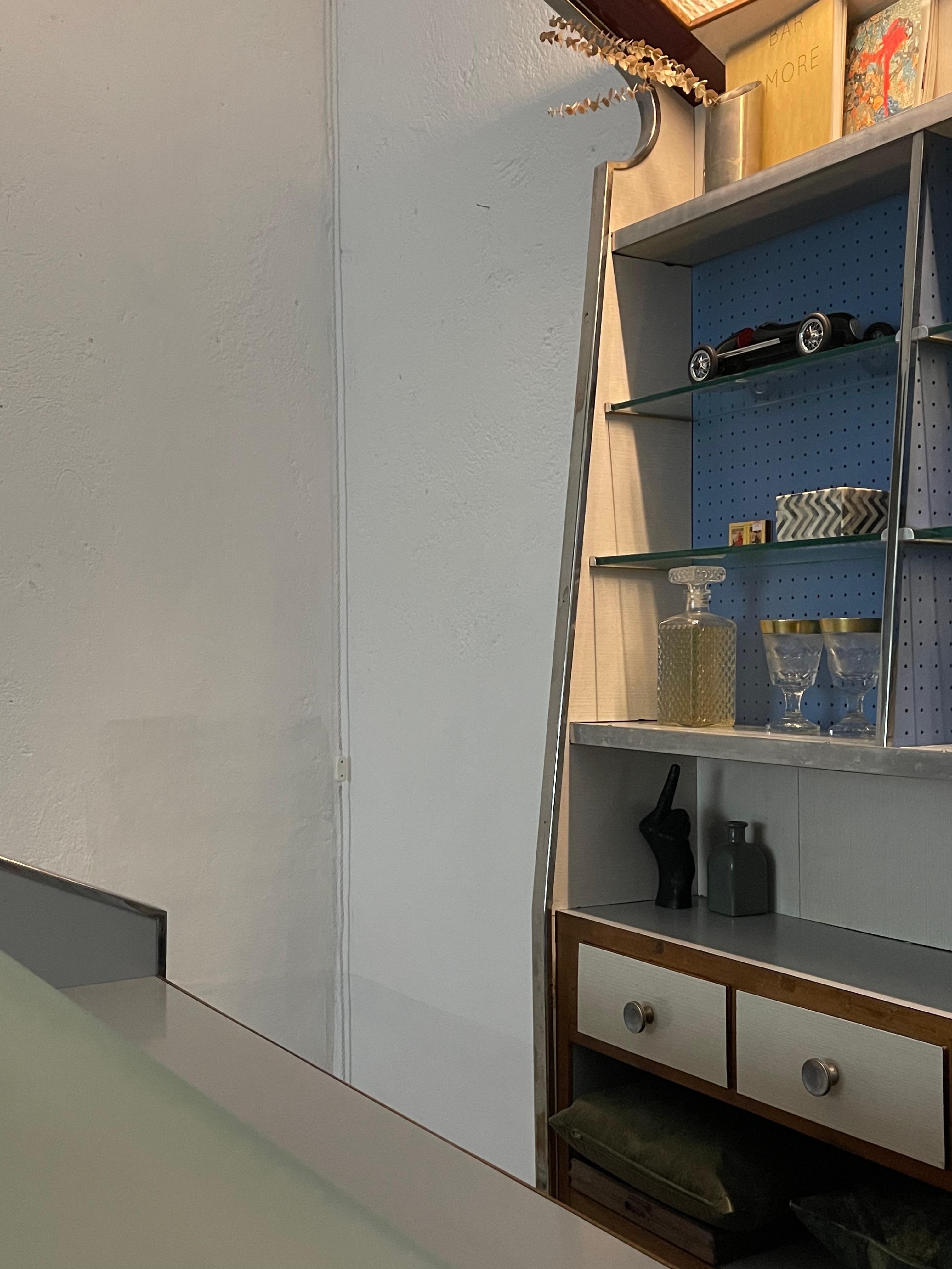 Vintage Italian Bar Counter in Wood and Veneer from the 1950s, Old ...