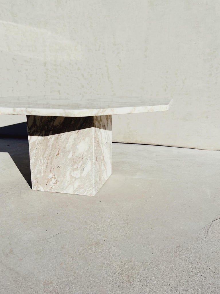 Vintage Italian Calacatta Gold Marble Octagonal Coffee Table For Sale ...