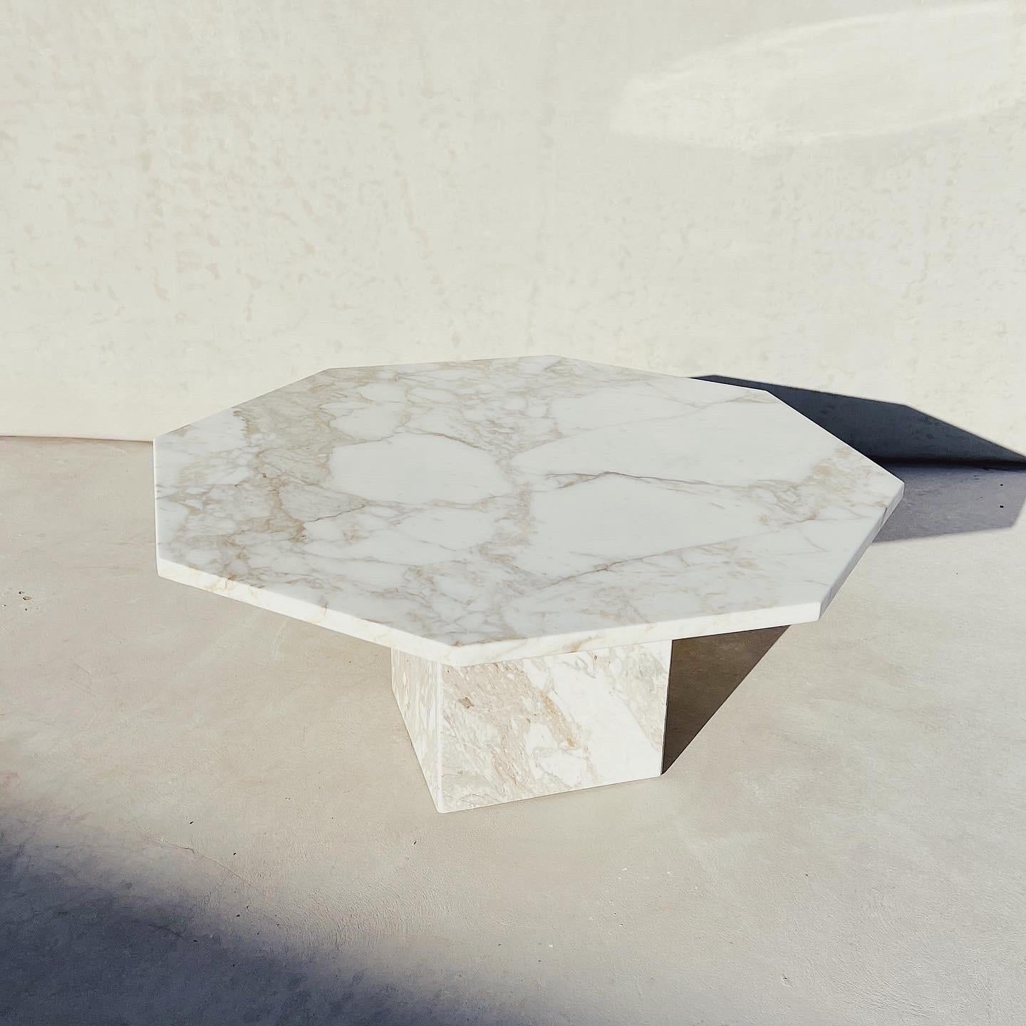 Vintage Italian Calacatta Gold Marble Octagonal Coffee Table For Sale ...