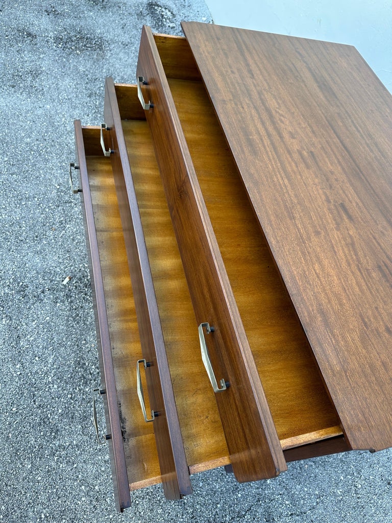 Vintage Italian Commode with Brass Accents in the Manner of Gio Ponti ...