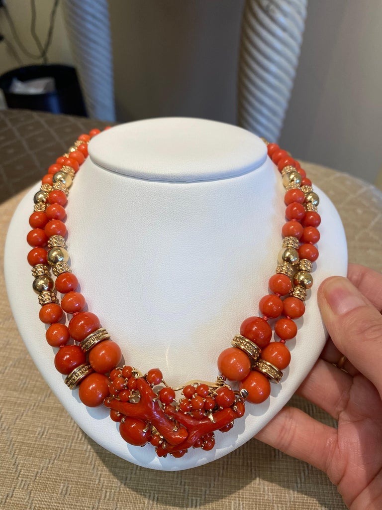 Vintage Italian Coral Bead Necklace with Gold Accents For Sale at 1stDibs