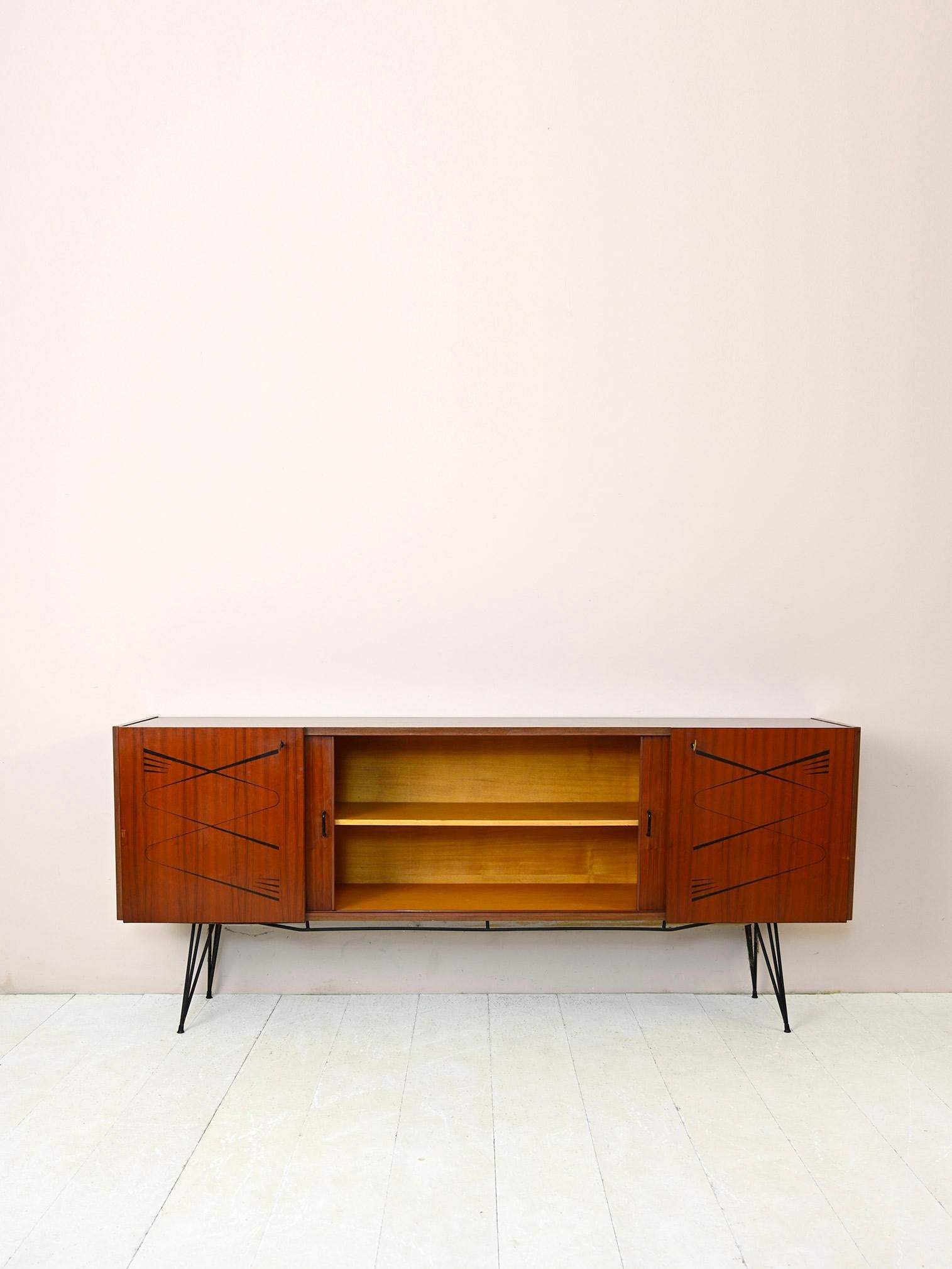 Vintage Italian sideboard For Sale at 1stDibs