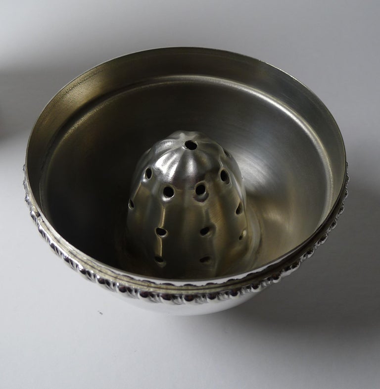 Vintage Italian Silver Plated Cocktail Shaker with Integral Lemon ...