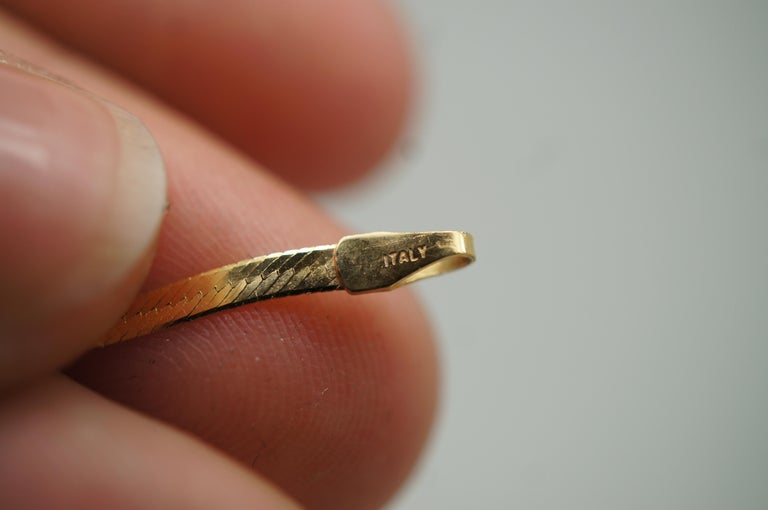 Vintage Italy 14K Yellow Gold Flat Herringbone Chain Necklace For Sale ...
