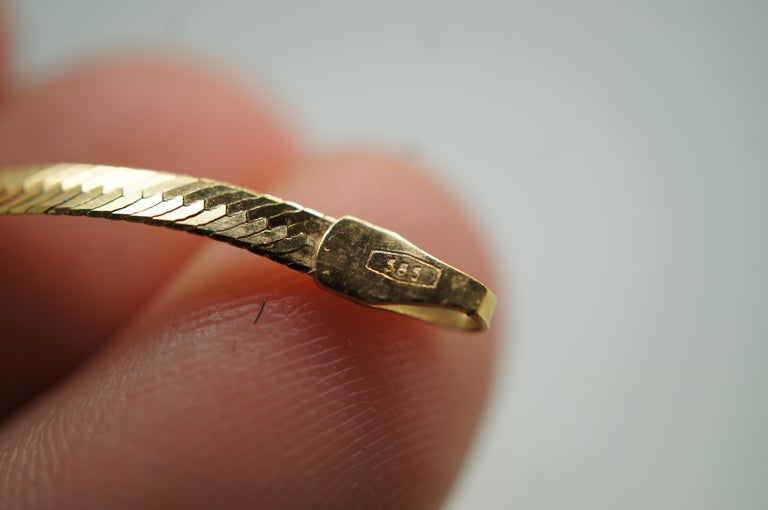 Vintage Italy 14K Yellow Gold Flat Herringbone Chain Necklace For Sale ...