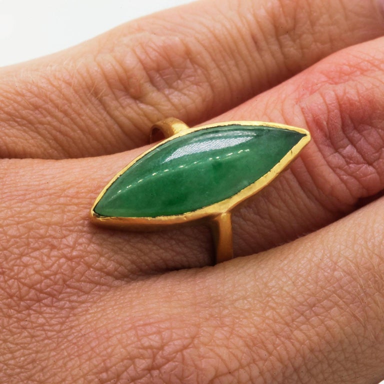 Vintage Jade and Gold Ring For Sale at 1stDibs