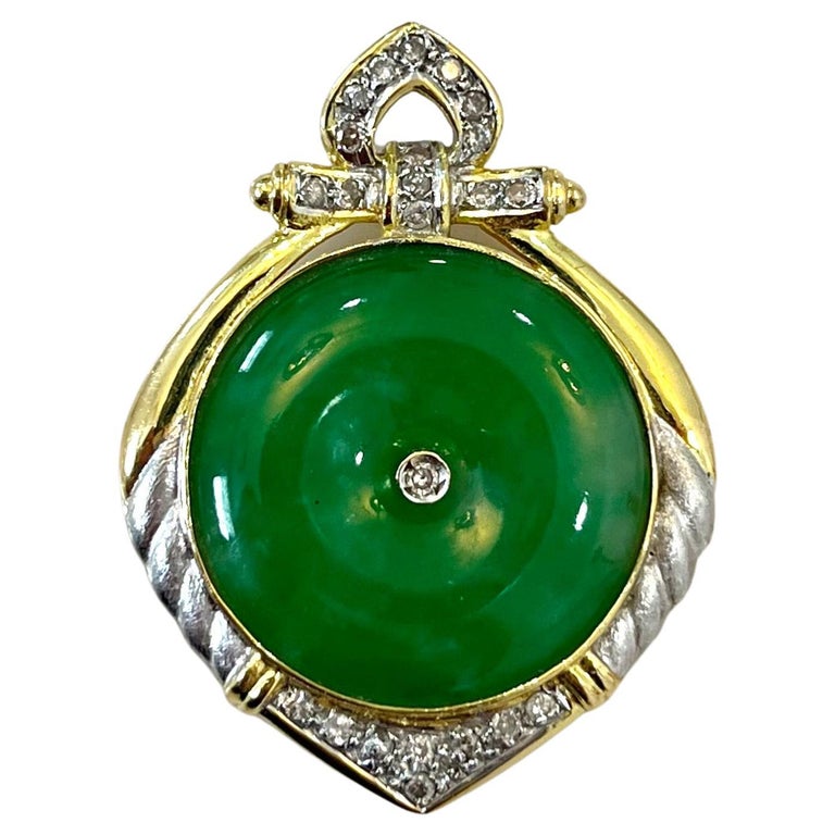 Vintage Jadeite Jade and Diamond Circular Pendant in 14k Gold For Sale ...