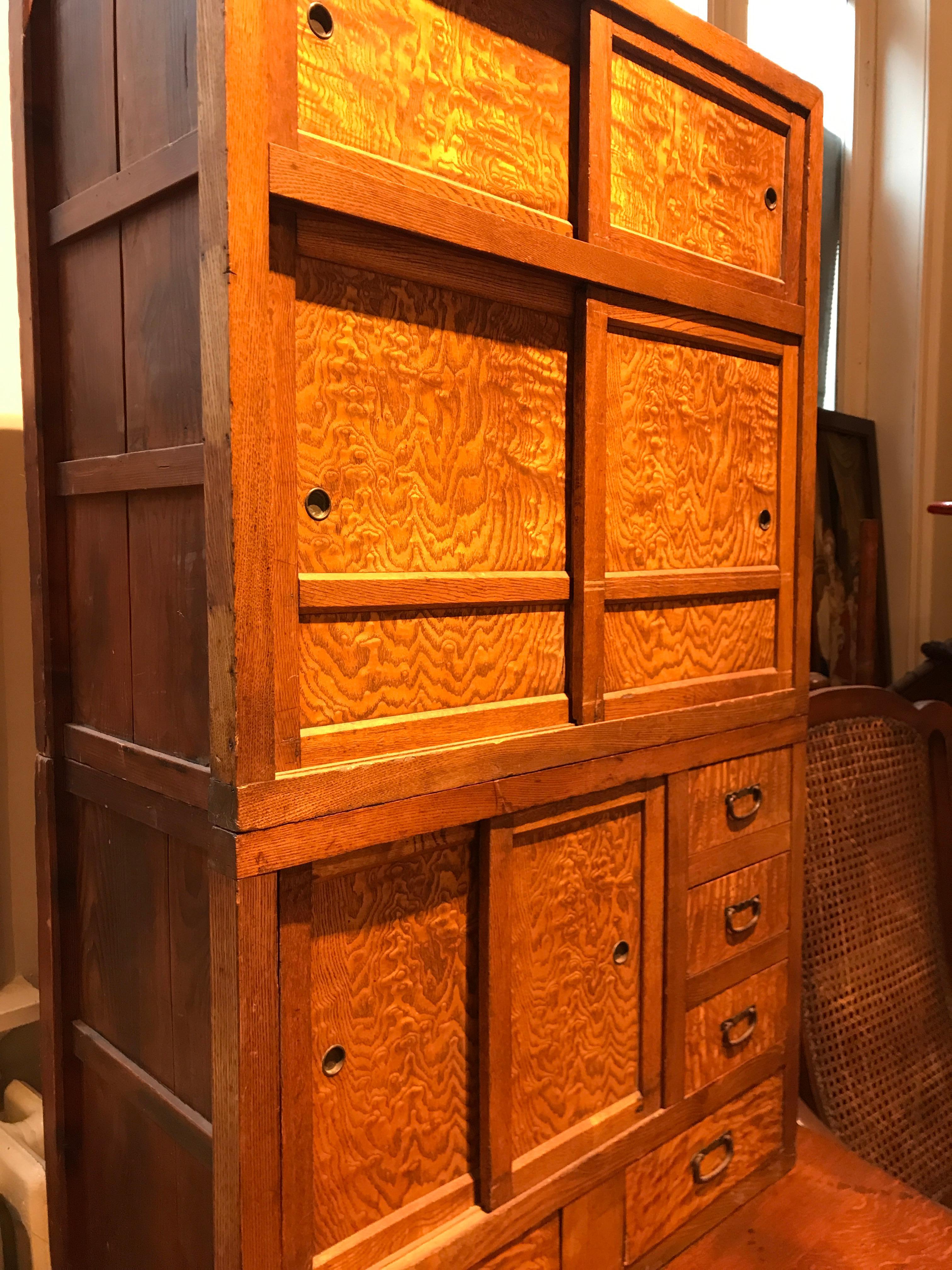 Vintage Japanese Figured Keyaki Wood Tansu Cabinet For Sale at 1stDibs