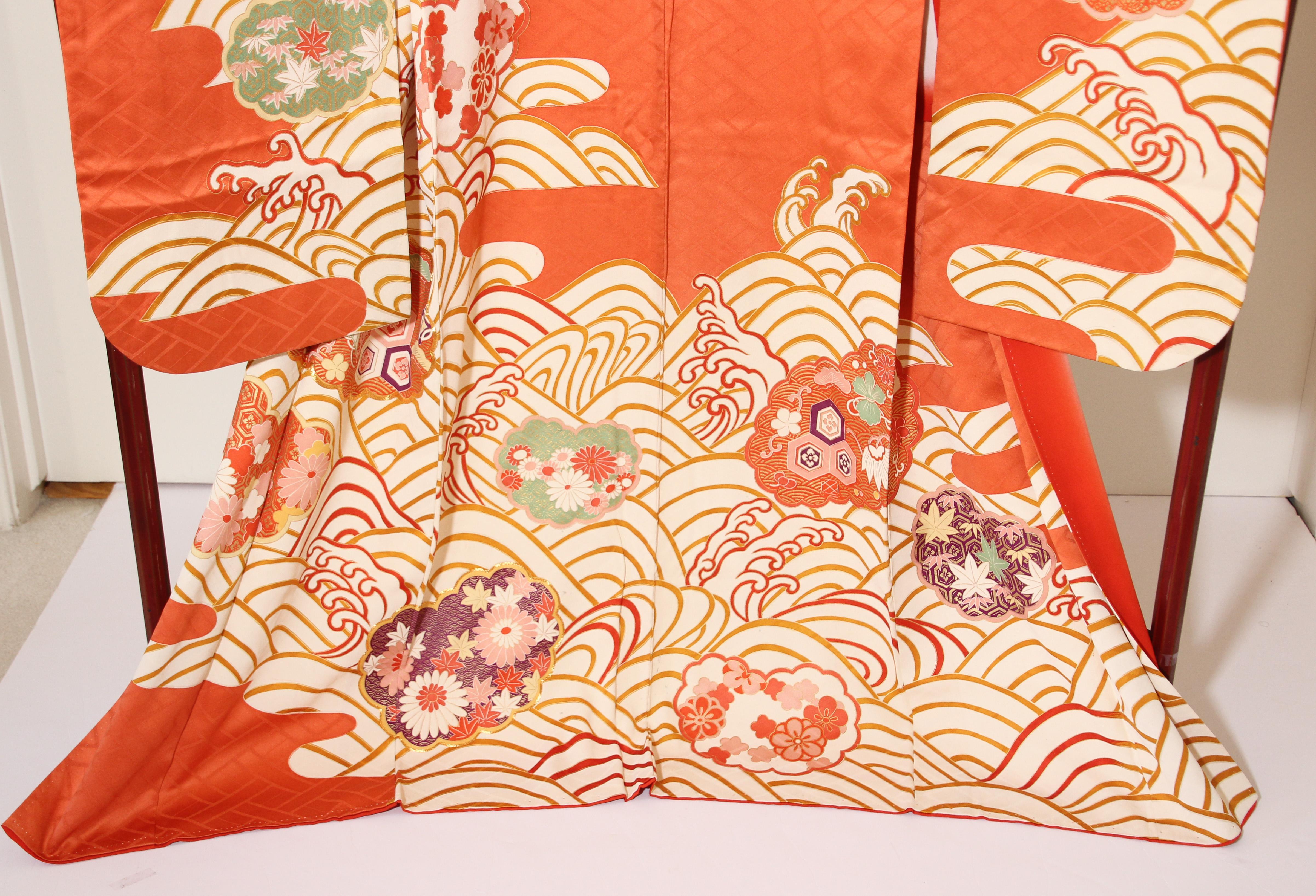 Vintage Japanese Kimono Silk Furisode For Sale at 1stDibs