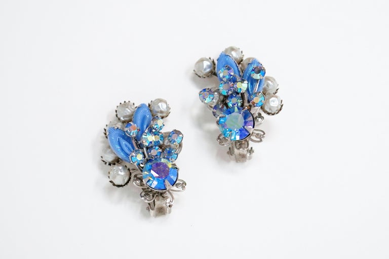Vintage Juliana-Style Pastel Blue Aurora Borealis Rhinestone Statement ...