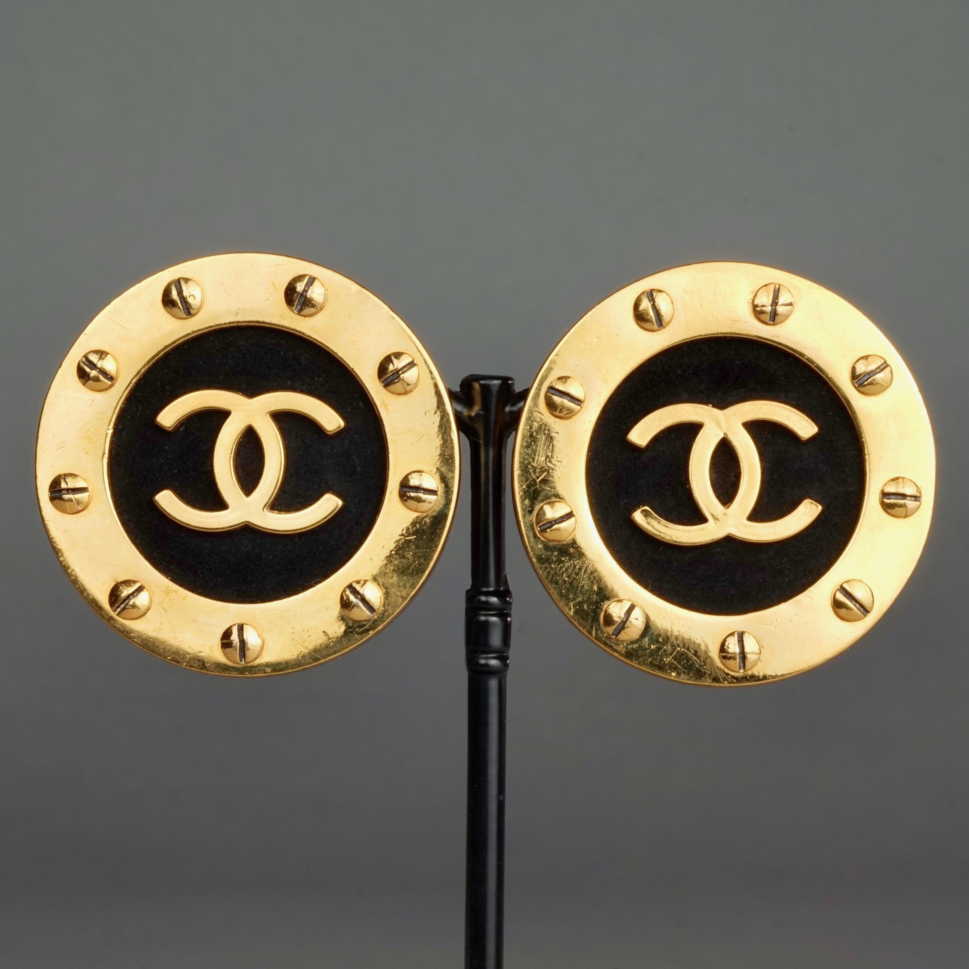 Vintage Jumbo CHANEL CC Logo Screw Disc Earrings For Sale at 1stDibs