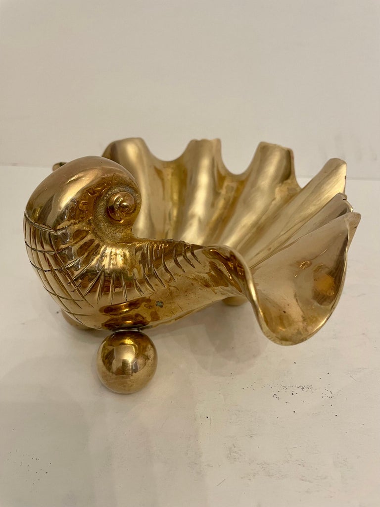 Vintage Large Brass Seashell Dish or Bowl For Sale at 1stDibs