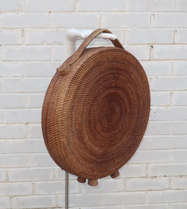 Vintage Large Round Woven Rattan Wicker Handbag For Sale at 1stDibs