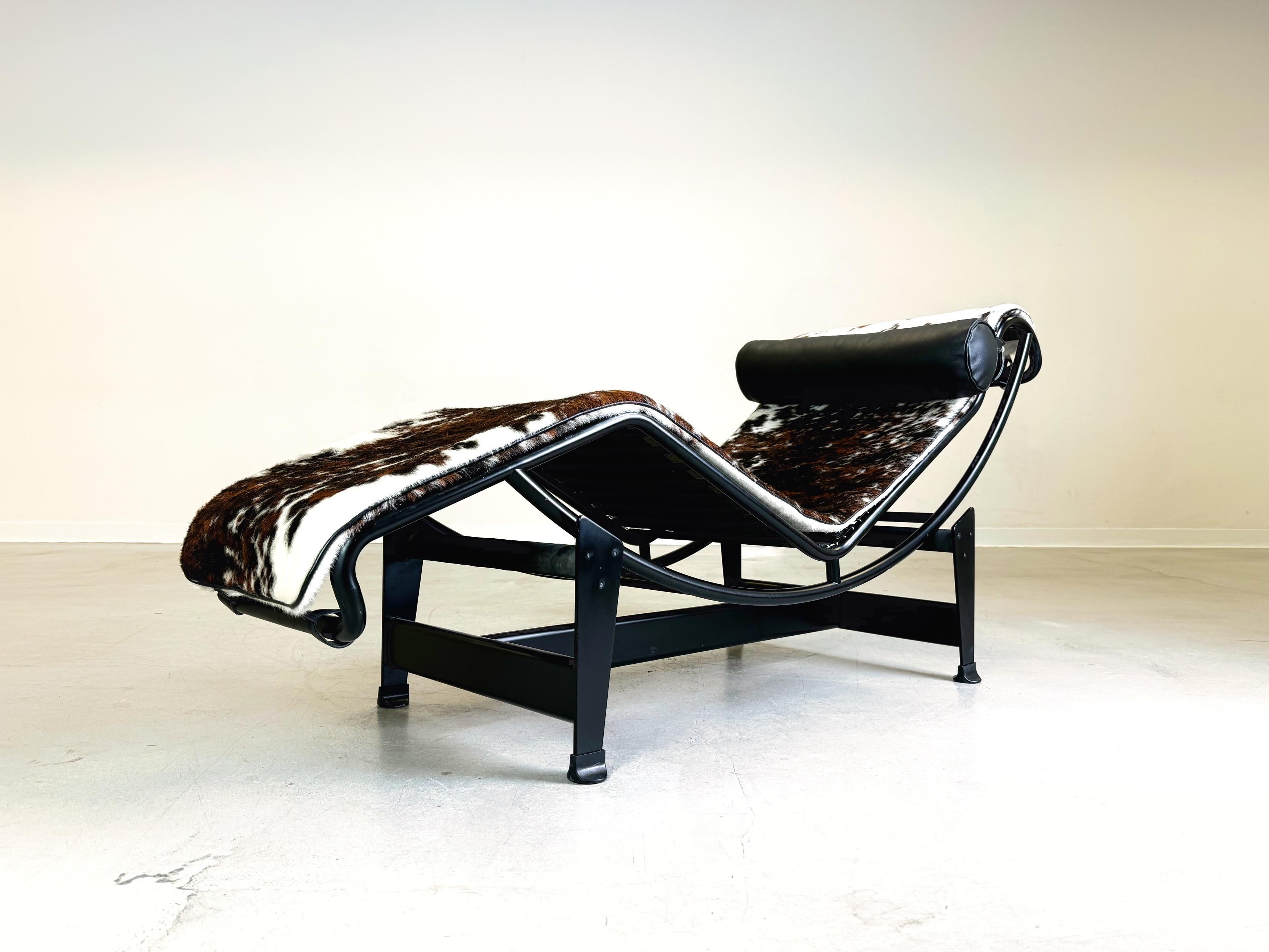 Vintage LC4 lounger Cassina Le Corbusier cowhide For Sale at 1stDibs