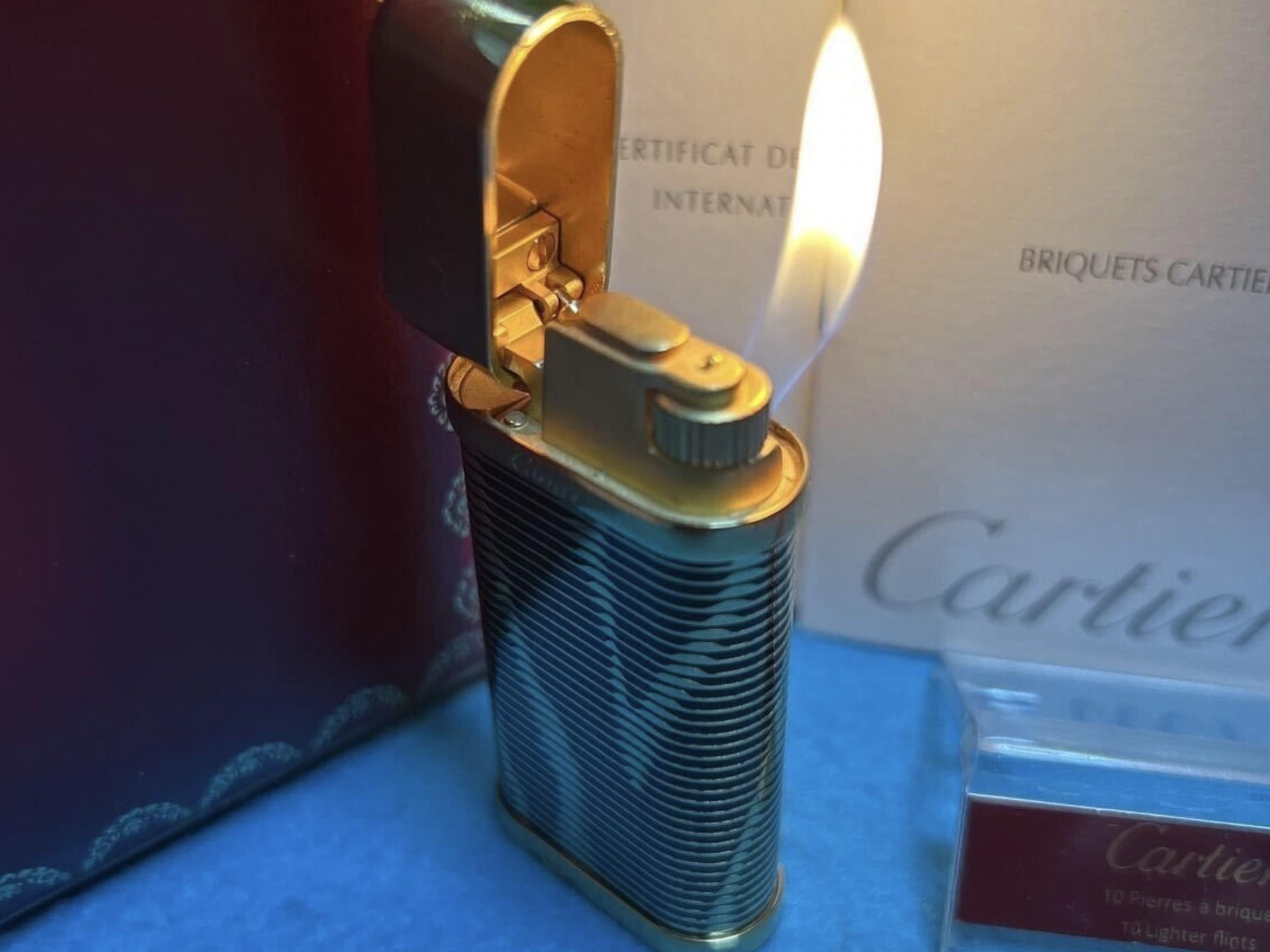 Vintage Le Must De Cartier Gordon Model 18K Gold Ridge Flame Lighter ...