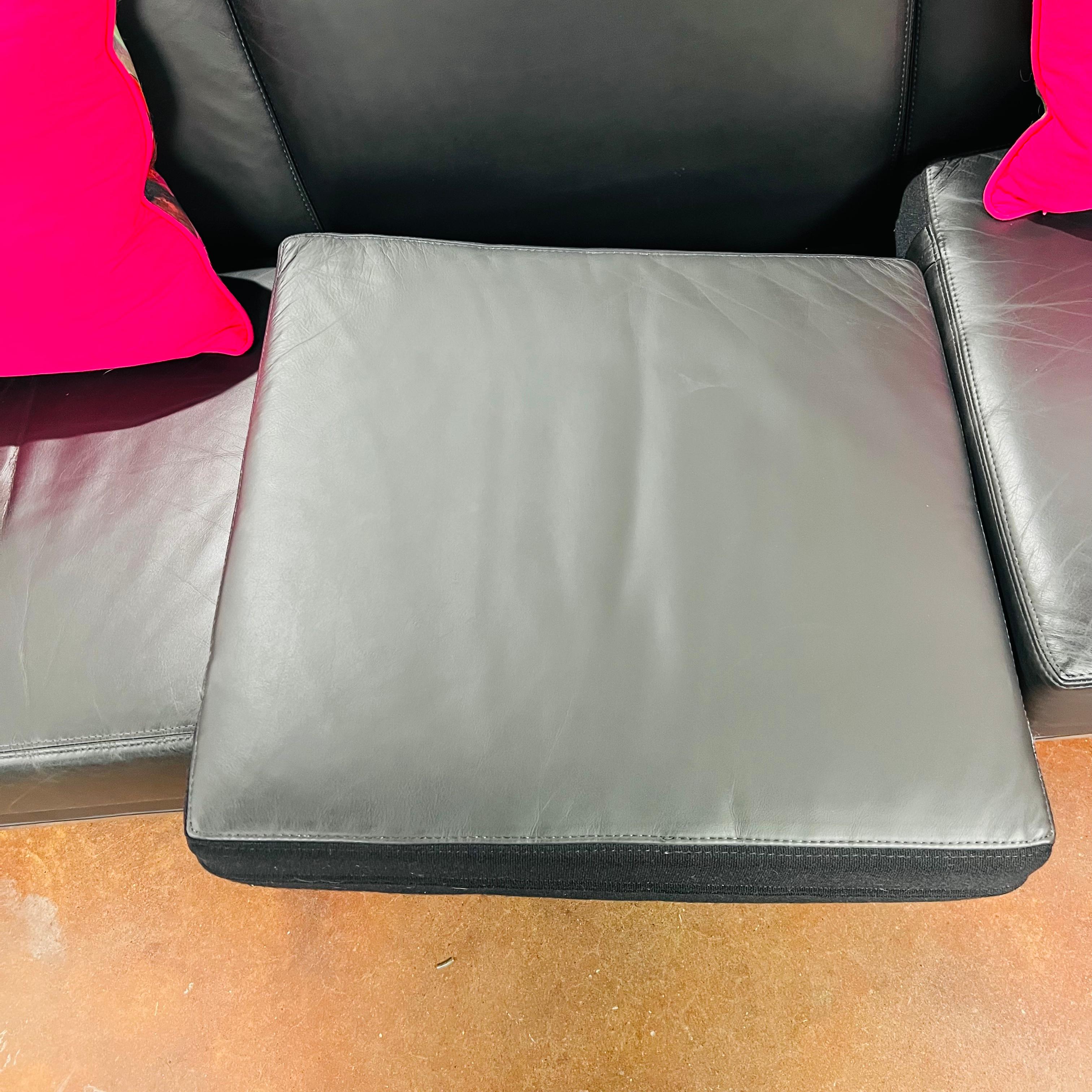 Vintage Leather Cartwright Sofa in the Style of Le Corbusier For Sale ...