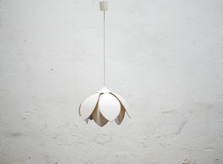 Vintage Lotus Flower Suspension For Sale at 1stDibs