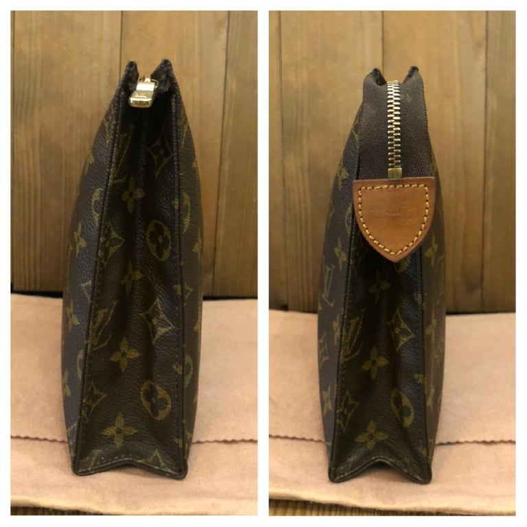 Vintage LOUIS VUITTON Monogram Pouche Toilette 26 Clutch Bag at 1stDibs