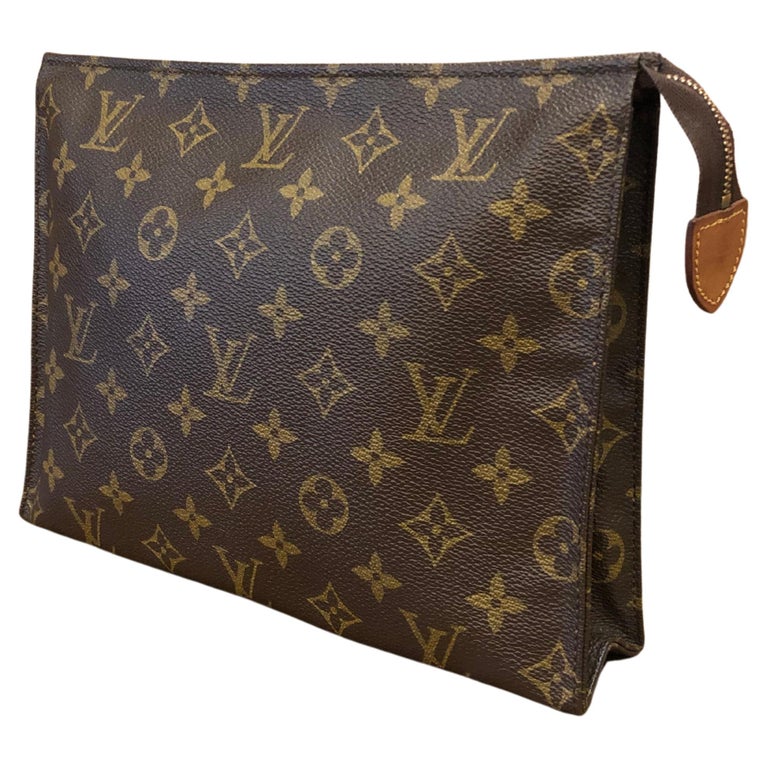 Vintage LOUIS VUITTON Monogram Pouche Toilette 26 Clutch Bag For Sale ...