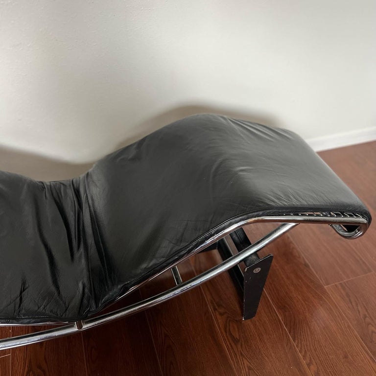 Vintage Lounge Recliner from the 1980s in the Style of LC4 of Le ...