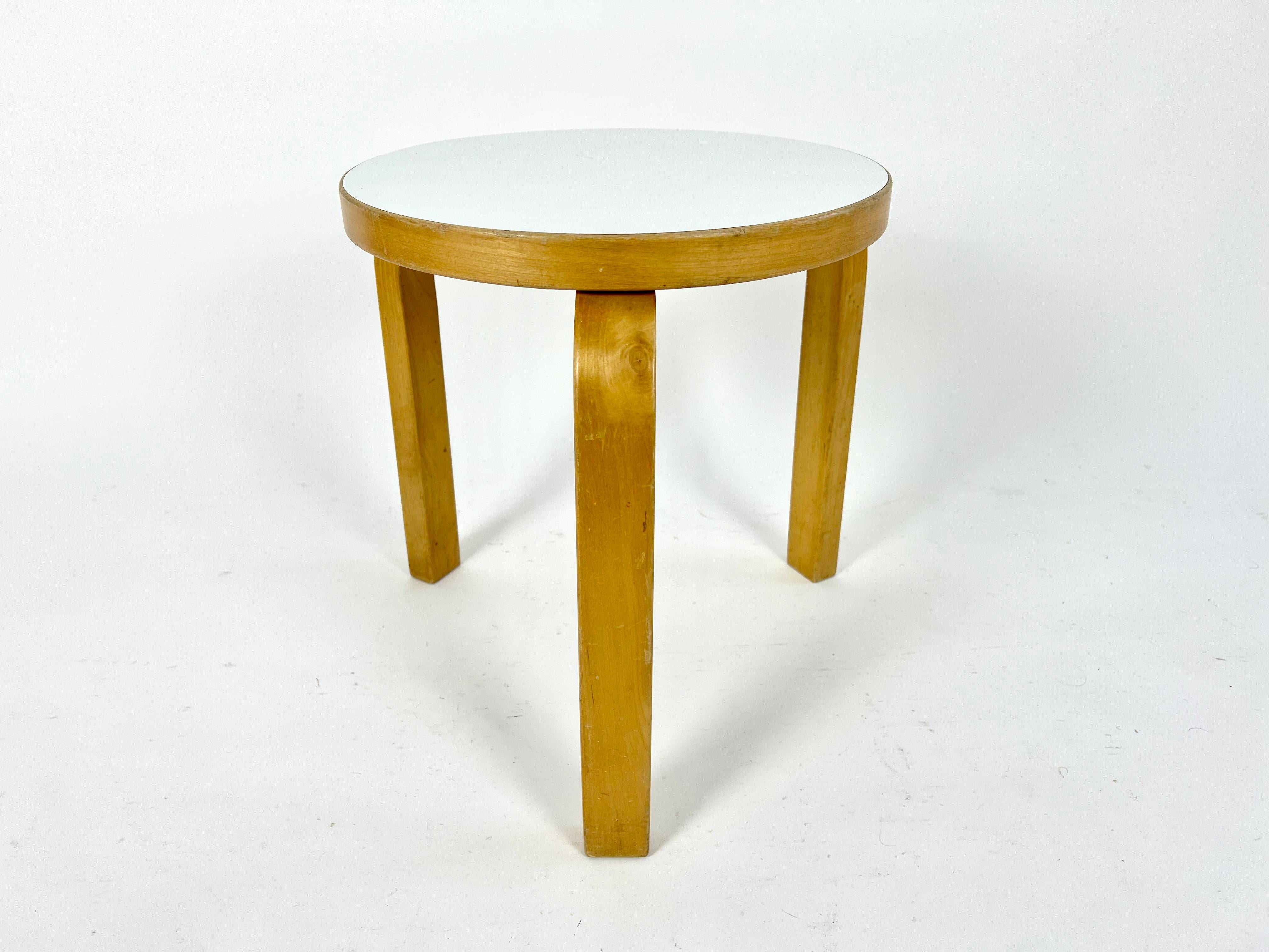 Vintage low stool / side table by Alvar Aalto for Artek, Finland 1960 ...