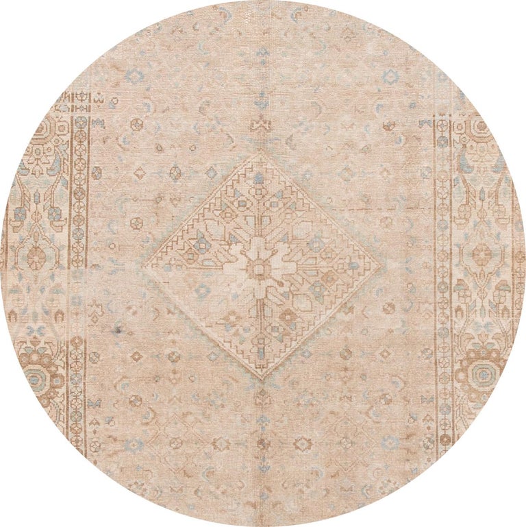 Vintage Mahal with Muted Neutral Tones Wool Rug. 5'1"x10'6" For Sale at ...