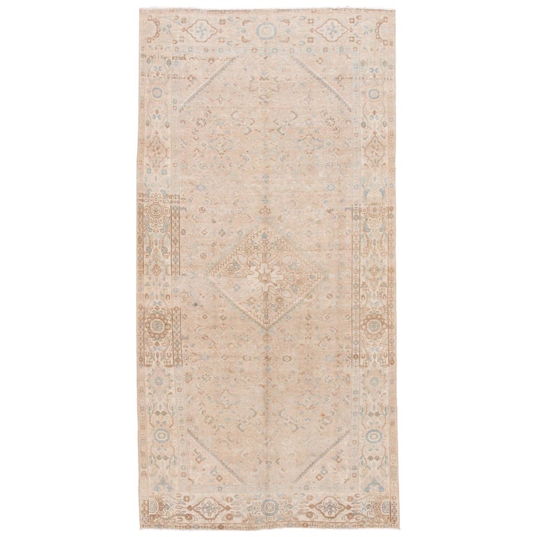 Vintage Mahal with Muted Neutral Tones Wool Rug. 5'1"x10'6" For Sale at ...