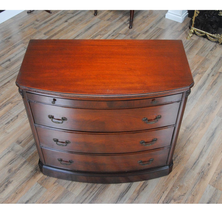 Vintage Mahogany Bachelors Chest For Sale at 1stDibs