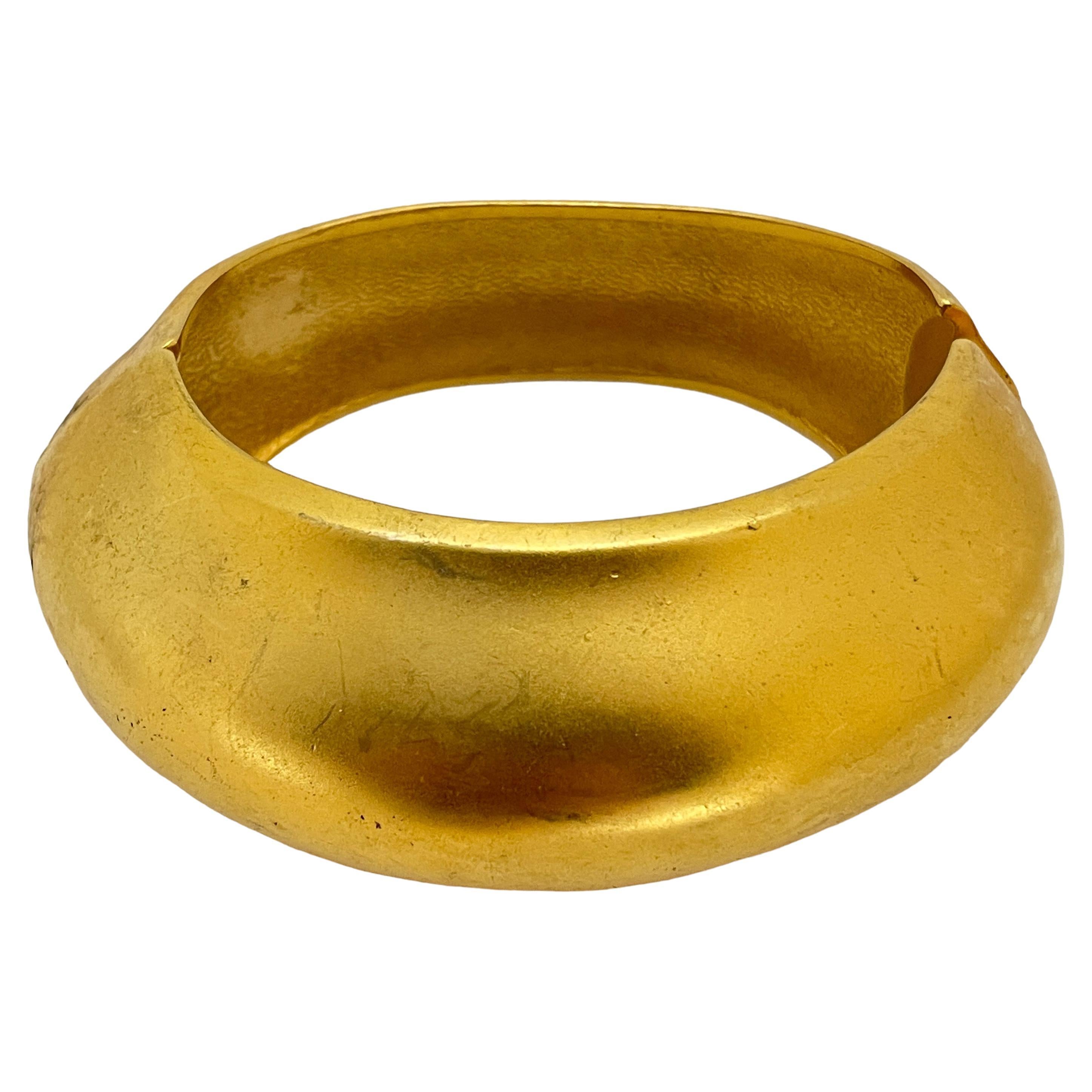 Vintage matte gold modernist bracelet For Sale at 1stDibs