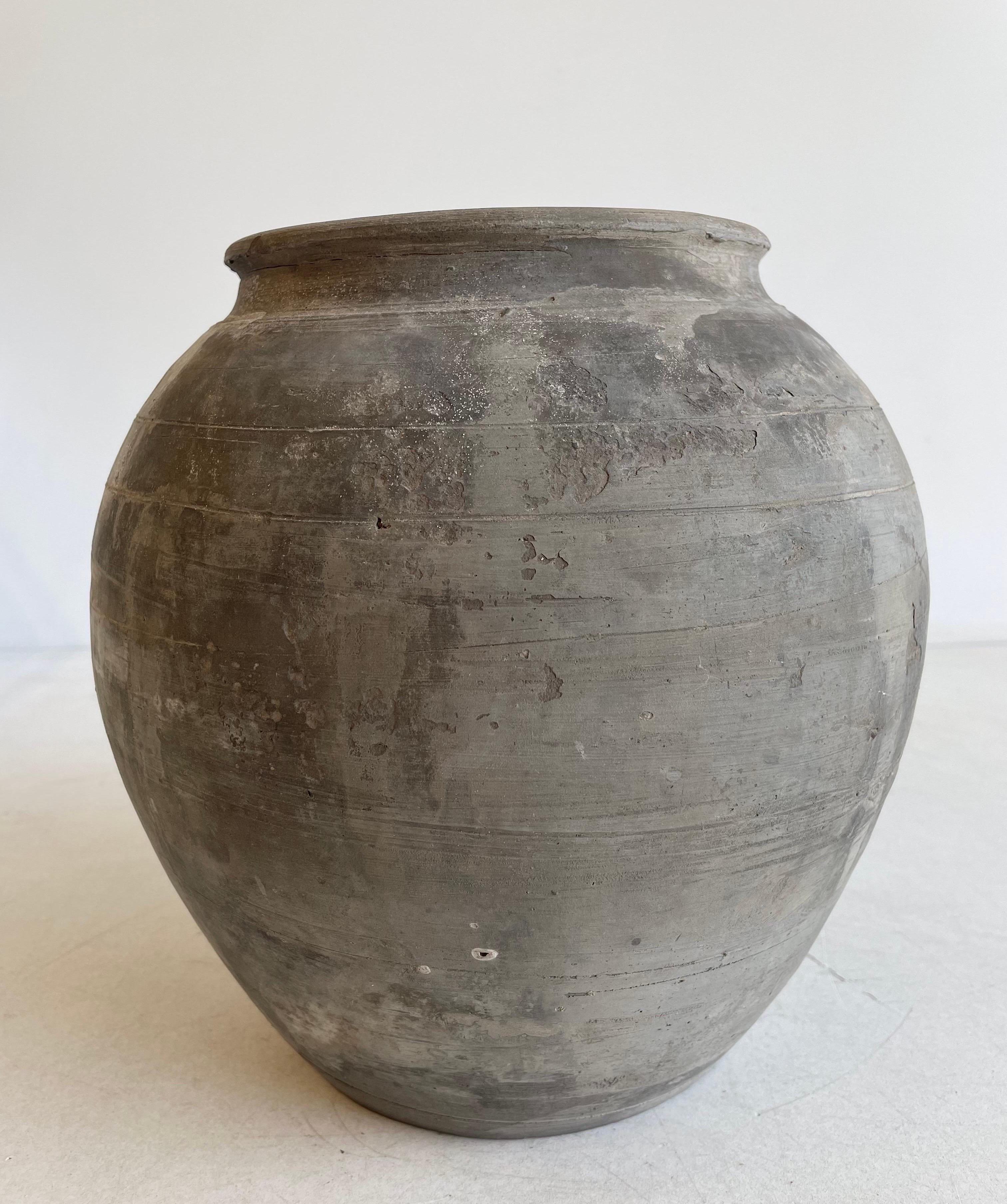 Vintage Matte Oil Pottery Decorative Pot at 1stDibs