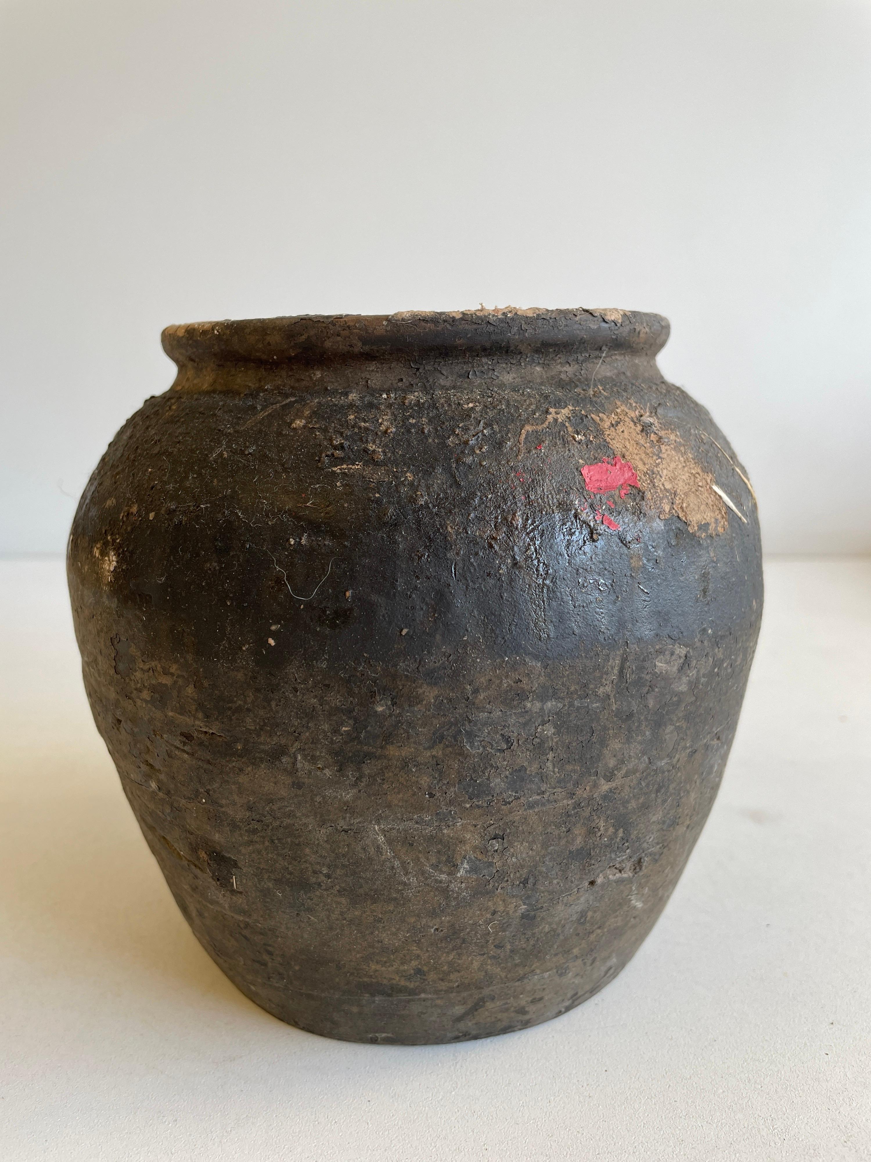 Vintage Matte Oil Pottery Decorative Pot at 1stDibs