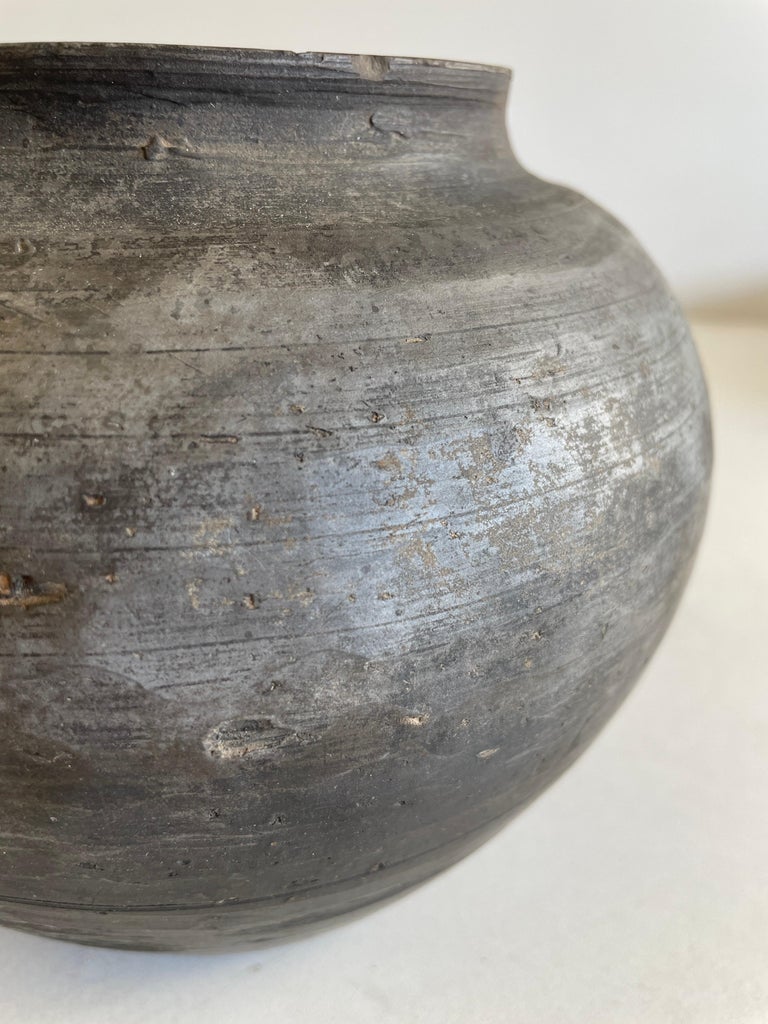 Vintage Matte Oil Pottery Decorative Pot For Sale at 1stDibs