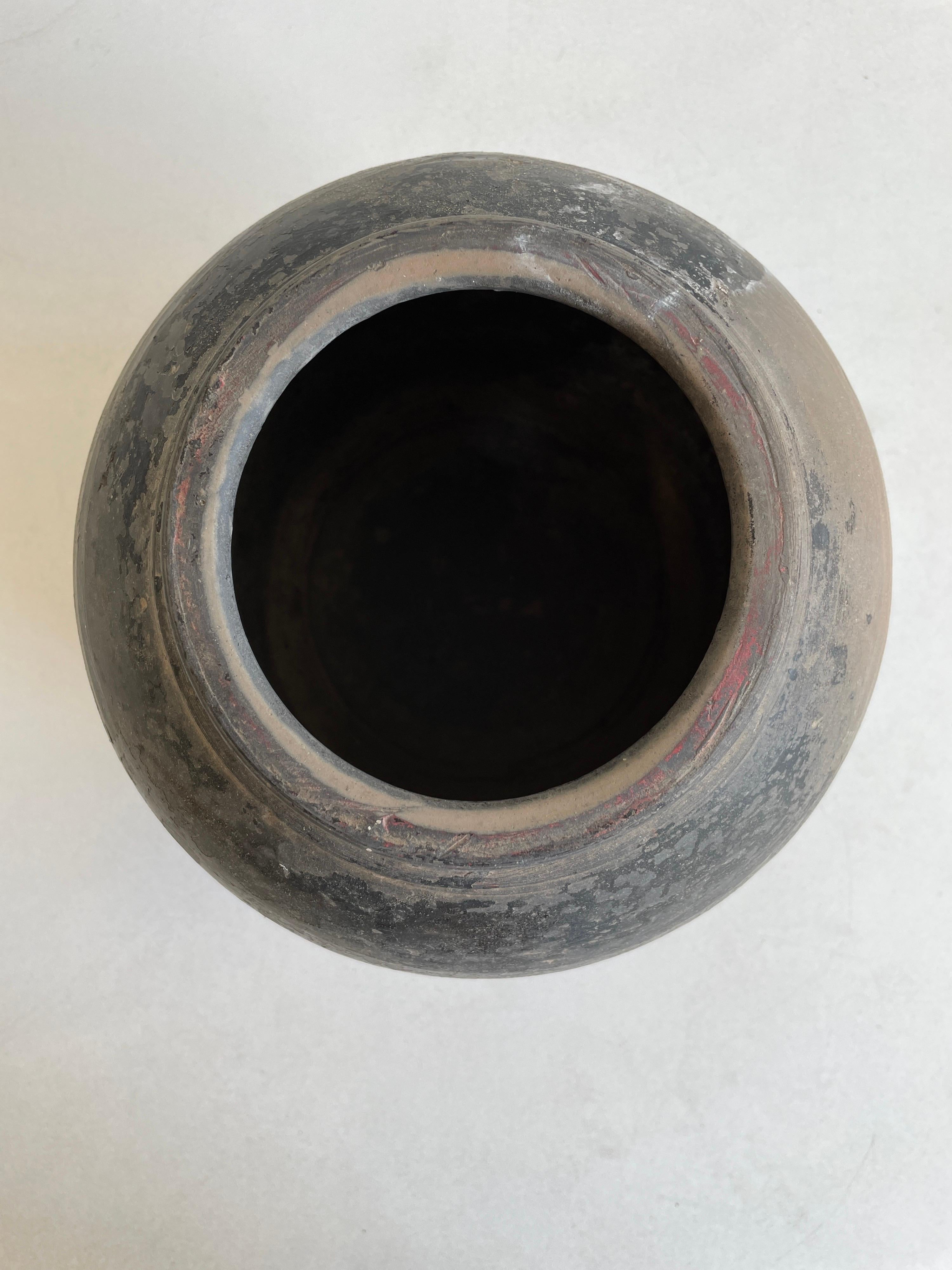 Vintage Matte Oil Pottery Decorative Pot at 1stDibs