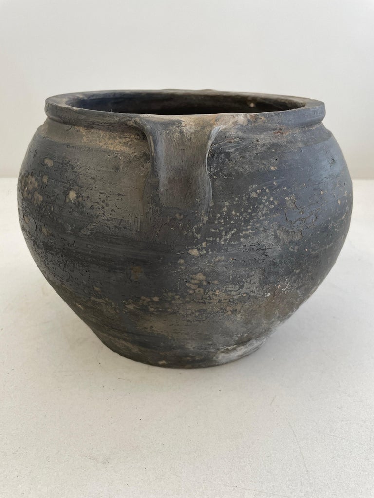 Vintage Matte Oil Pottery Decorative Pot For Sale at 1stDibs