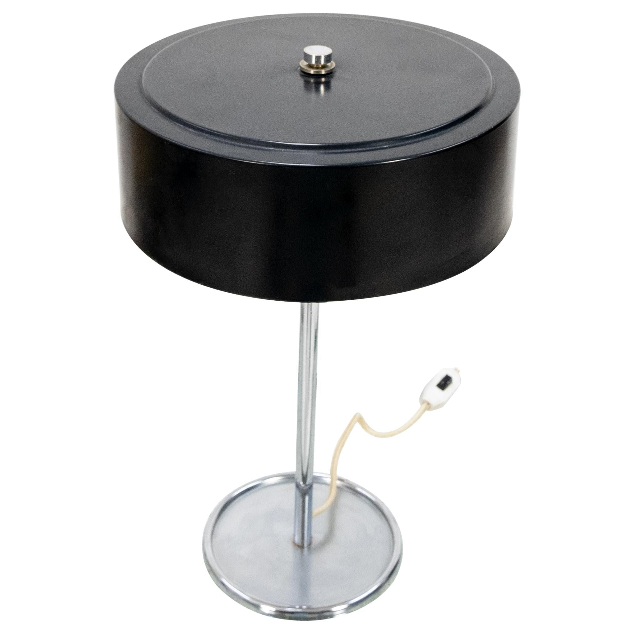 Giso Model 5020 Table Lamp by W.H. Gispen at 1stDibs